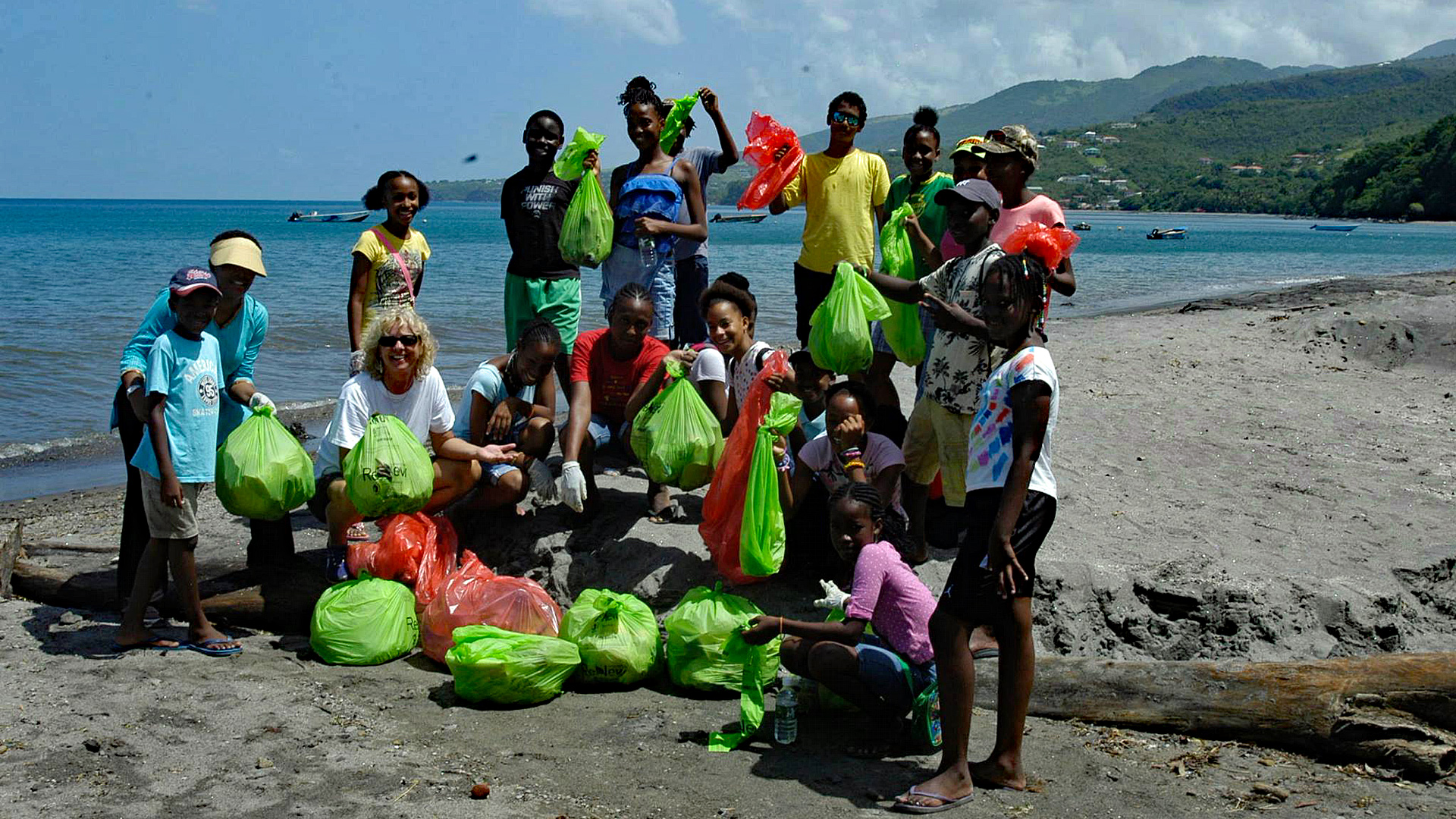 Erfolg gegen Plastikmüll: Dominica verbietet Einfuhr von Einwegplastik ...